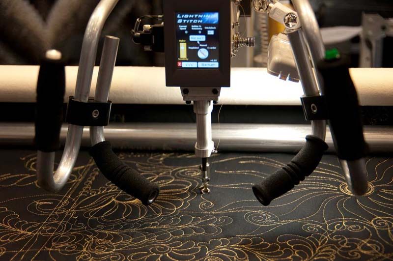 INNOVA Longarm Quilting Machines | Professional Quilting Machine ...