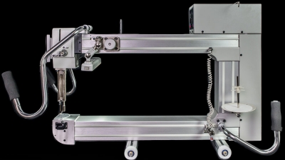 INNOVA Longarm Quilting Machines | Professional Quilting Machine ...